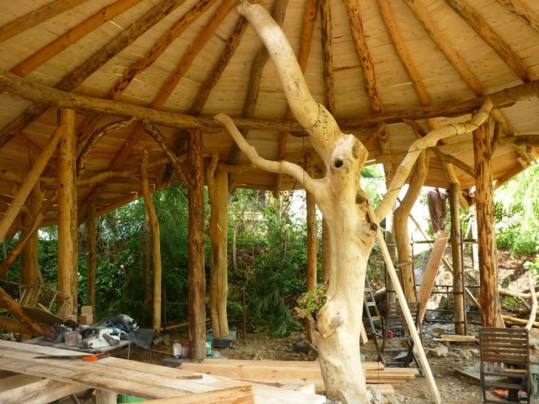 Is This The Most Beautiful Natural House You Have Ever Seen? - Walden Labs