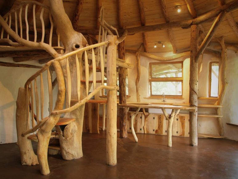 Is This The Most Beautiful Natural House You Have Ever Seen? - Walden Labs